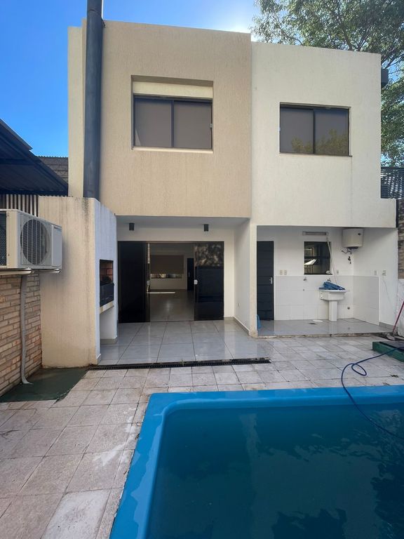 vendo casa con Piscina/ en Condominio privado en inmejorable ubicacion - Luque, Central ...